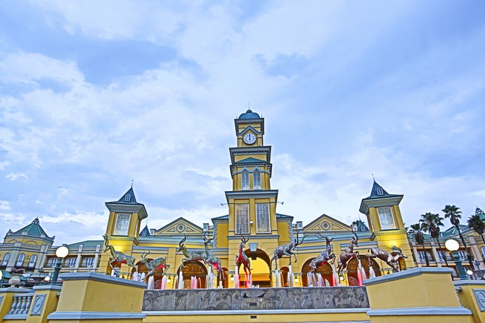 Gold Reef City Theme Park Hotel, Johannesburg - Compare Deals