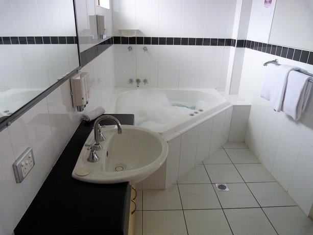 Alara Motor Inn,Mackay:Photos,Reviews,Deals