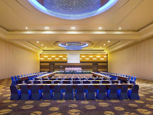 Novotel Manado Golf Resort & Convention Center,Manado:Photos,Reviews,Deals
