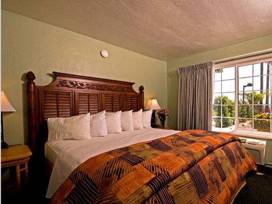 Seaway Inn,Santa Cruz:Photos,Reviews,Deals
